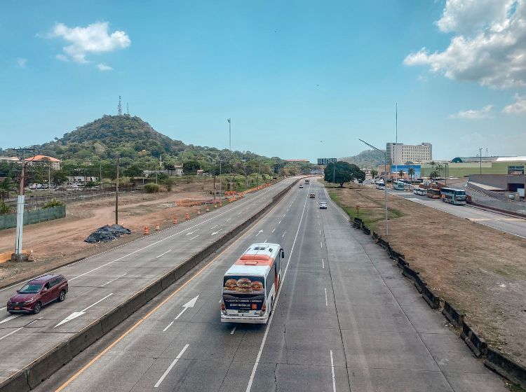 Travel around Panama: Transportation System - Ticket To Utopia